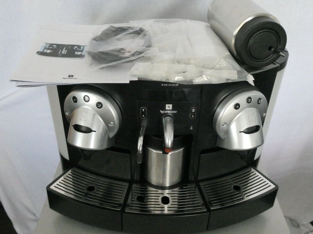 NESPRESSO GEMINI CS220 CS 220 PRO Typ702 (Gebraucht) in Safenwil für ...