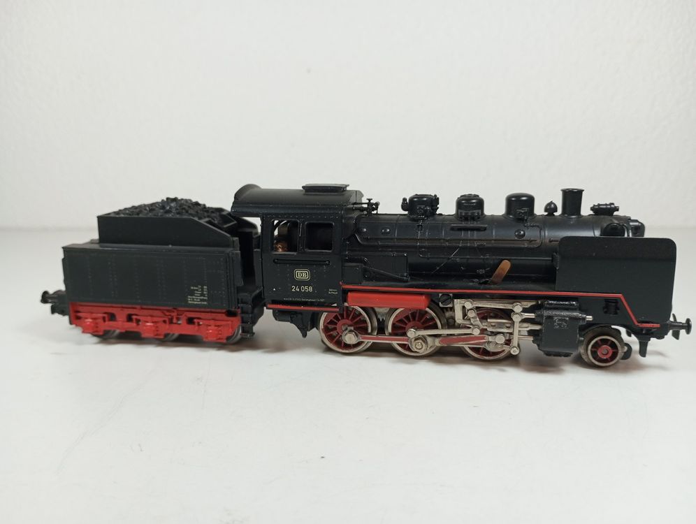 Märklin: 3003 Lokomotive mit Tender BR 24 DB (Gebraucht) in Fontaines NE für CHF 18 – mit ...