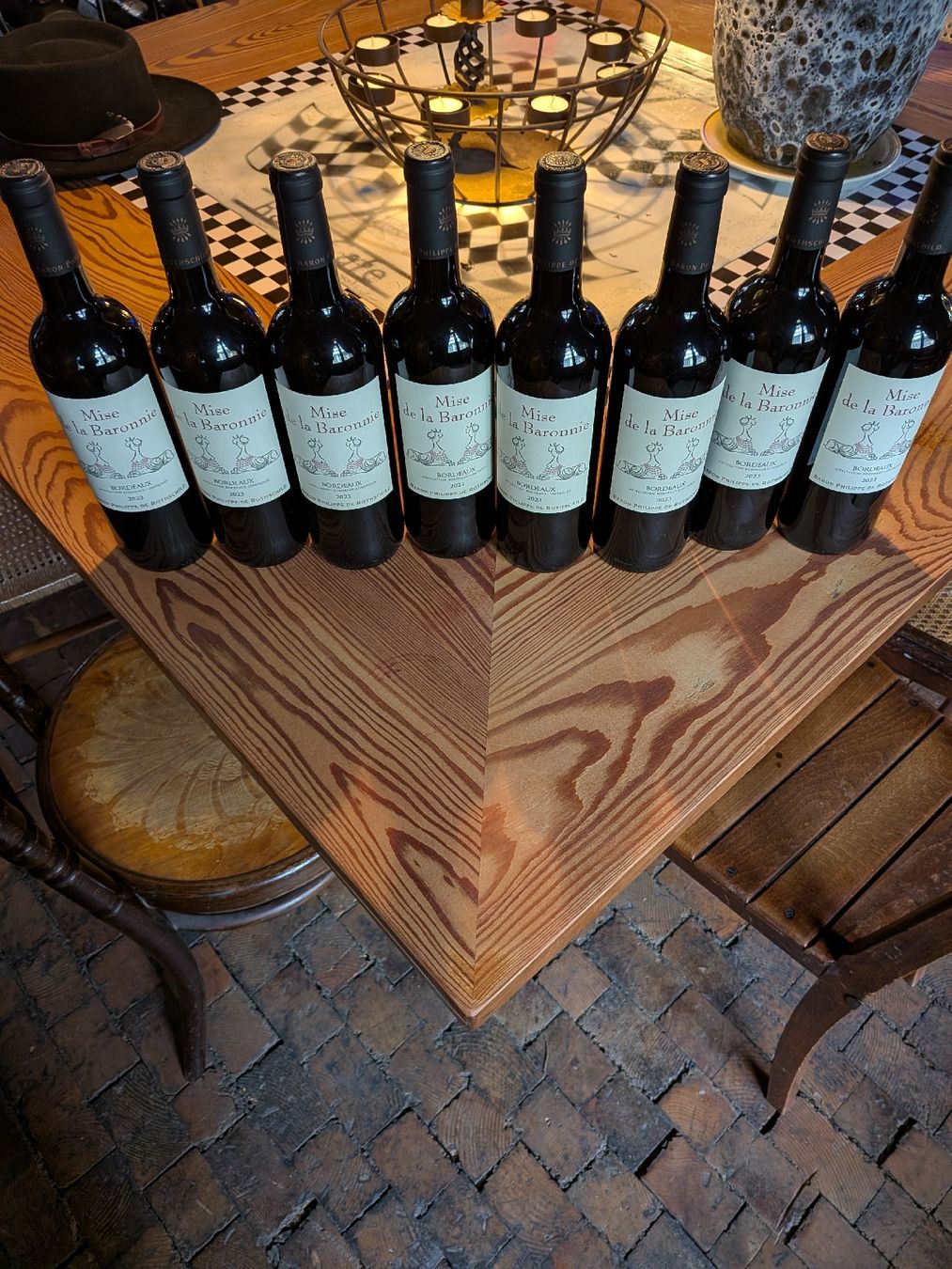 Mise de La Baronnie (Neu (gemäss Beschreibung)) in Künten für CHF 399 – nur Abholung auf Ricardo ...