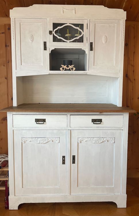 Elegantes Buffetschrank Weiß Vintage Bilder