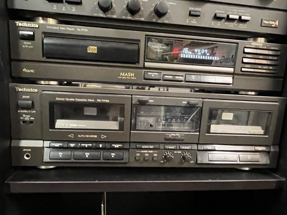 Technics Rack mit 4 Geräten und 2 Boxen (Gebraucht) in Unterengstringen ...