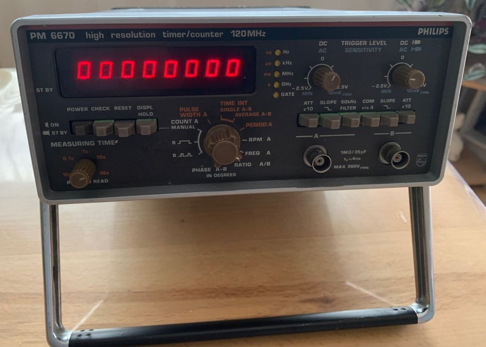 PHILIPS PM 6670 High Resolution Timer Frequenzzähler 120 MHz | Kaufen ...