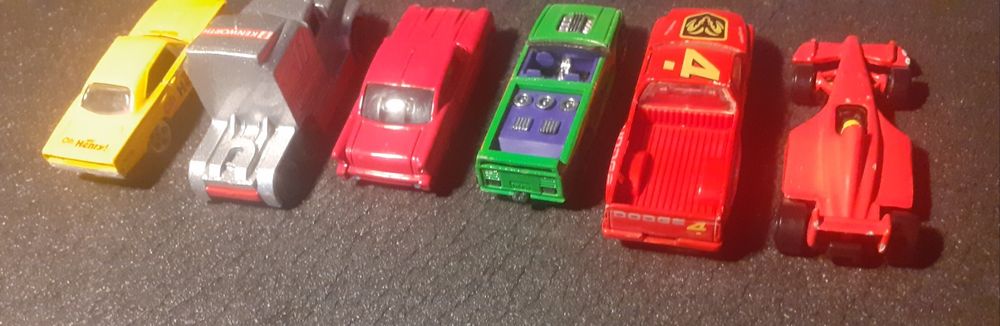 Hot Wheels mix 6 Stück/Pièces (D'occasion) à Corminboeuf pour CHF 4 ...