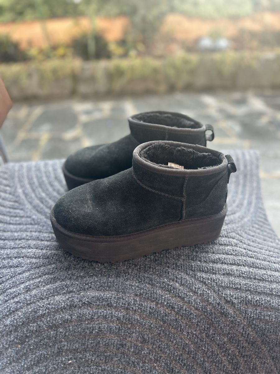 UGG Mini Platform Stiefeletten Schwarz - Größe 39 - Perfekt! (Gebraucht ...