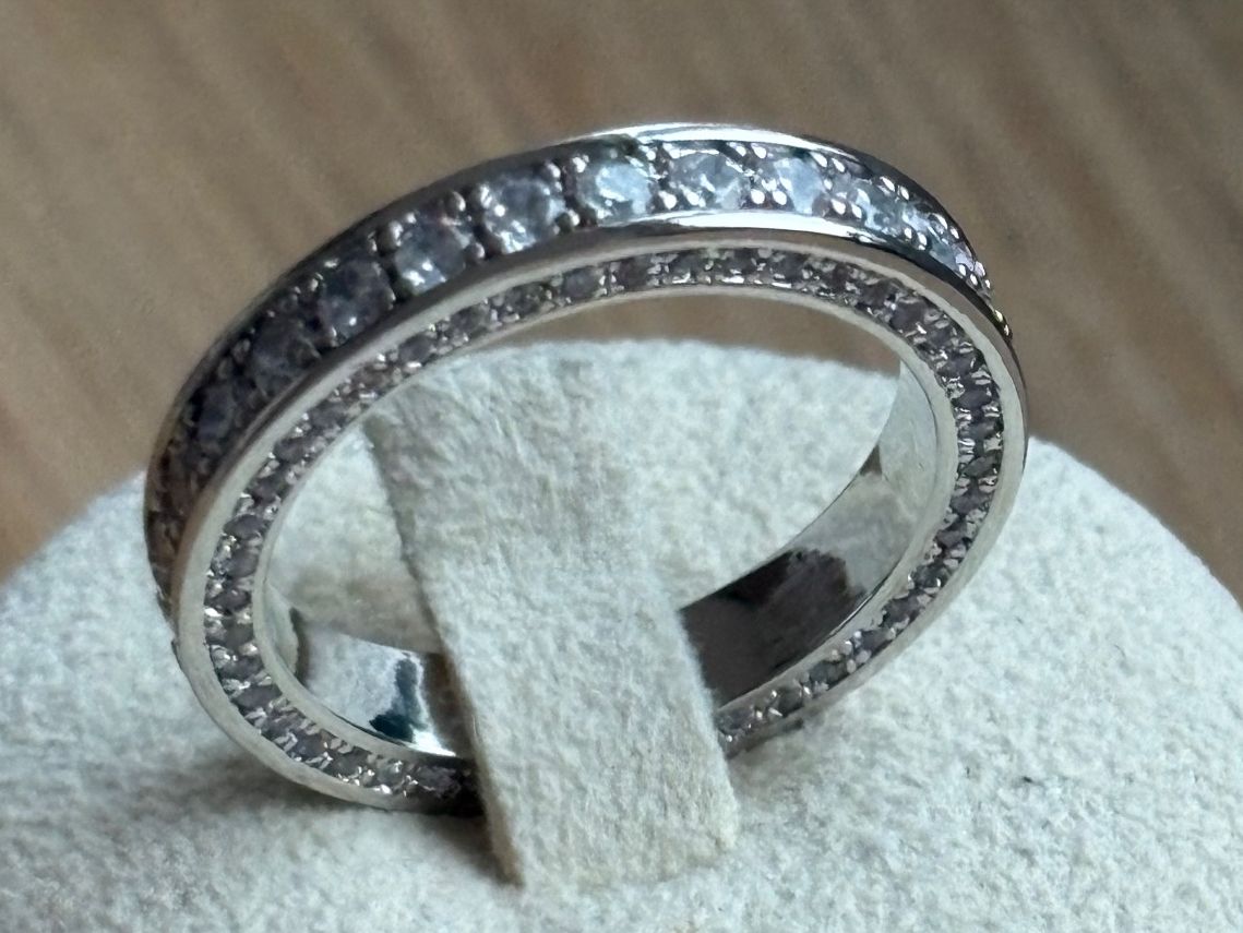 Luxus Gr.18/8 Ring Memoire Zirkonia Farbe Silber (Gebraucht) in Biel ...