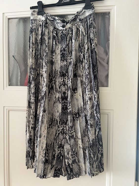 Jupe ZARA GR.M | Kaufen auf Ricardo
