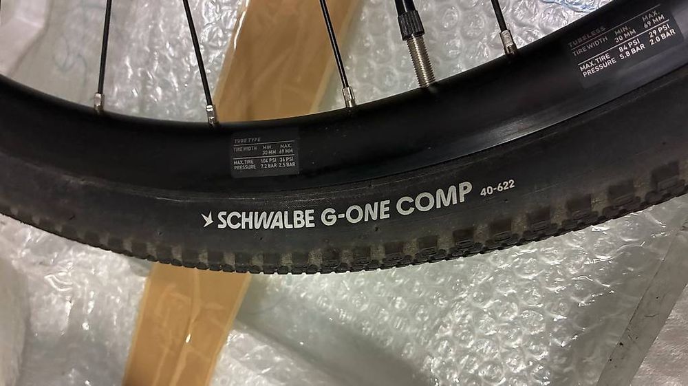 Roues gravel Shimano x DT Swiss (Gebraucht) in Carouge GE für CHF 200 ...