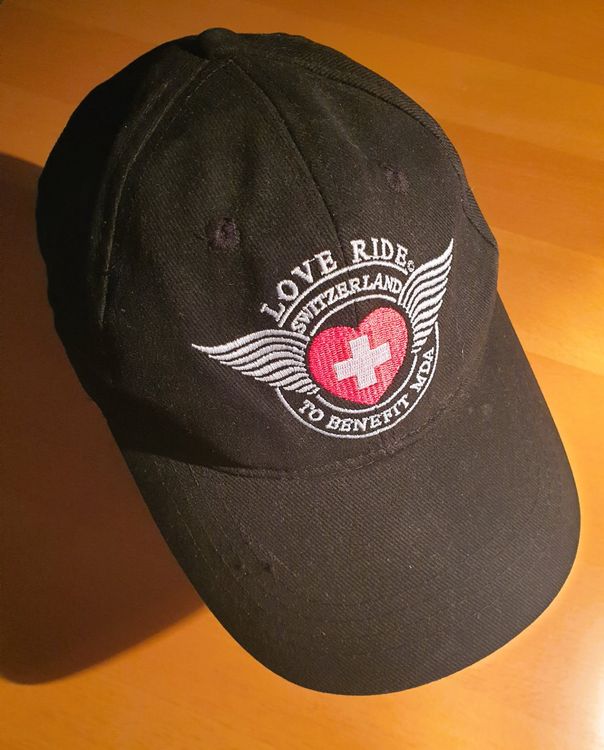 LOVE RIDE CAP / MÜTZE - KAPPE CAPE (Gebraucht) in Brüttisellen für CHF ...