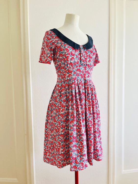 Women’s dress Blutsgeschwister - fits size S/M (Gebraucht) in Cully für CHF 42 – mit Lieferung ...