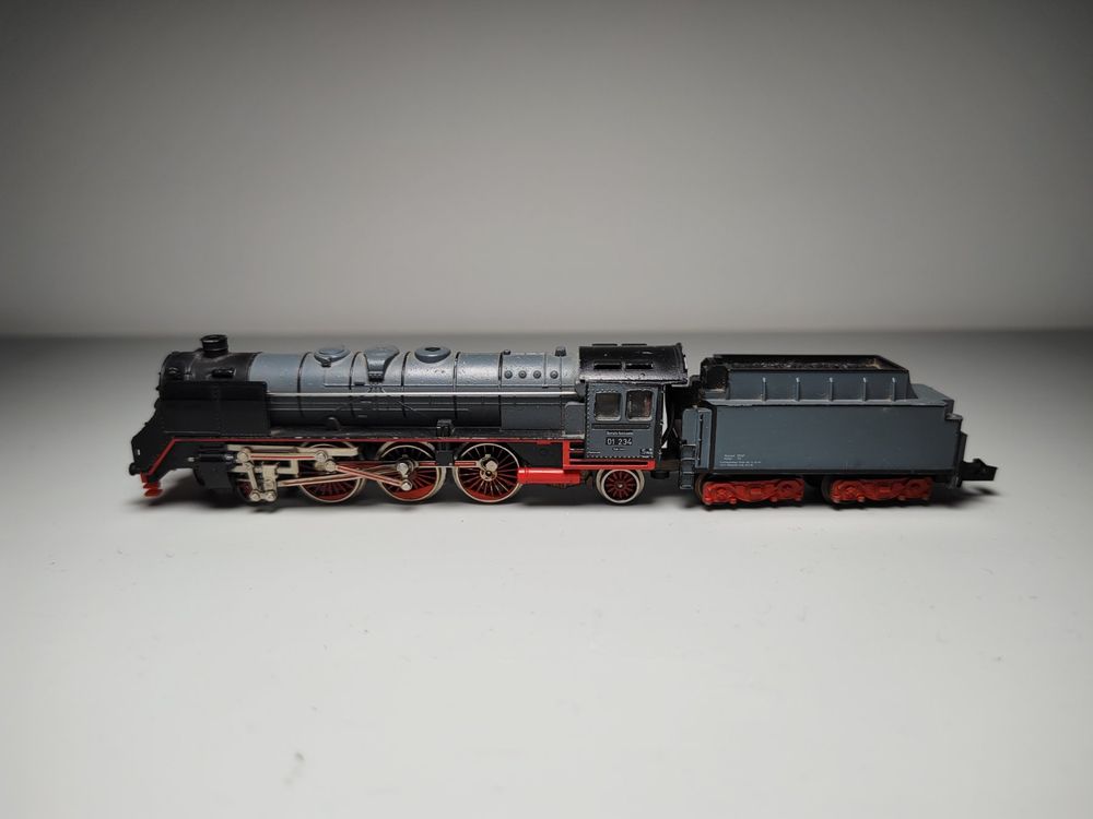 Minitrix 51 2045 00 Schlepptenderlok BR01 | Kaufen auf Ricardo