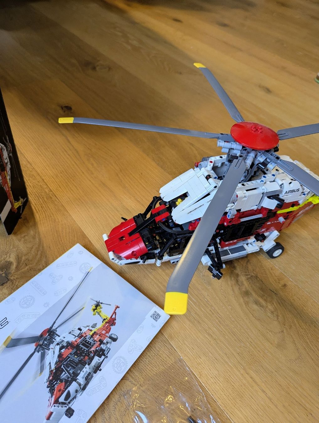 LEGO Technic Airbus H175 Rettungshelikopter - Komplett! 4214 (Gebraucht ...