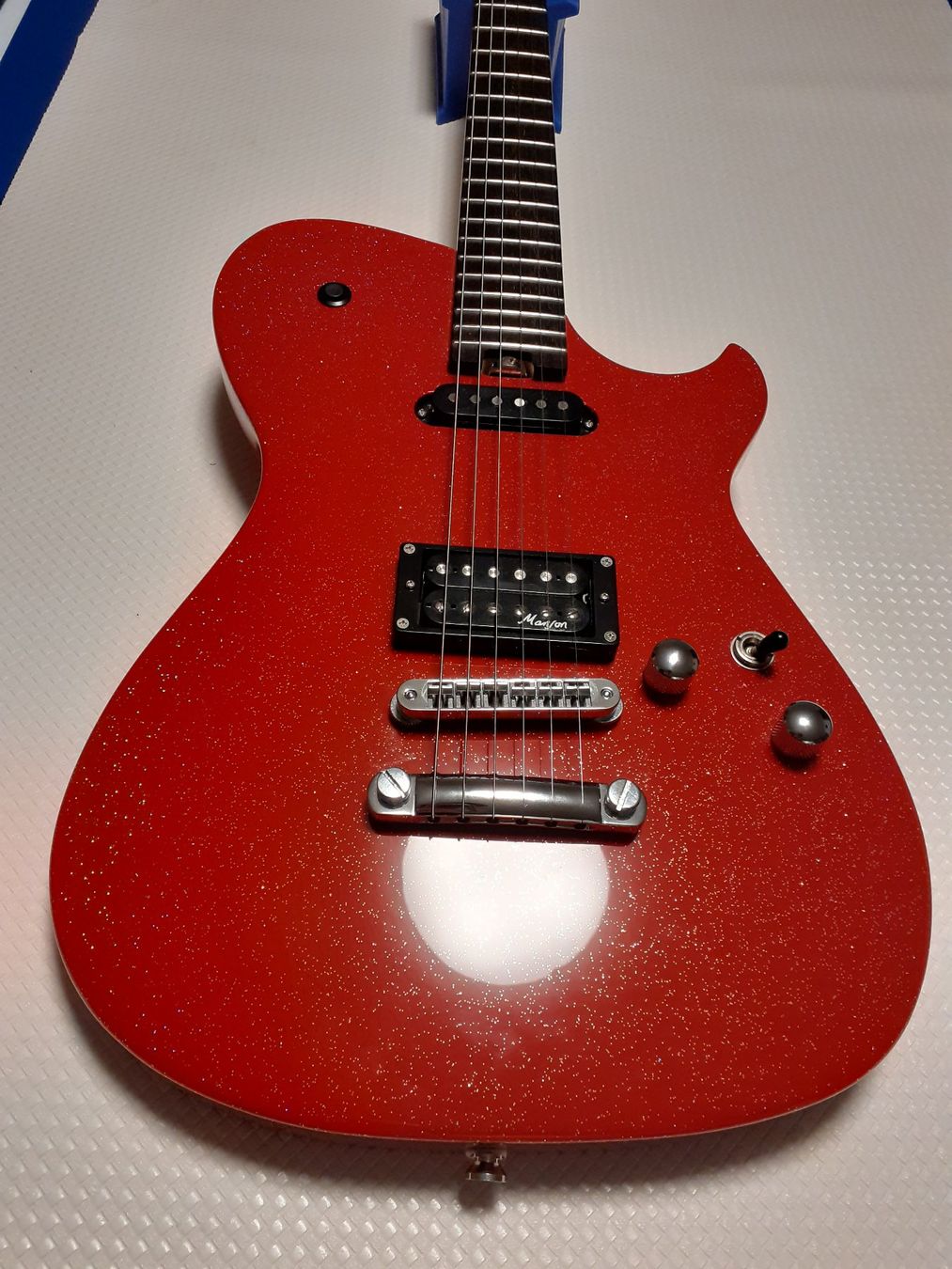 Cort/Manson MBC-1 Red Sparkle & Thomann Case - Bellamy Sign. (Gebraucht ...