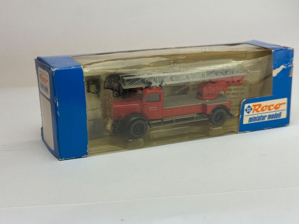 GB3- Roco Mercedes DL 22 Feuerwehr Leiterwagen (Gebraucht) in Elm für ...