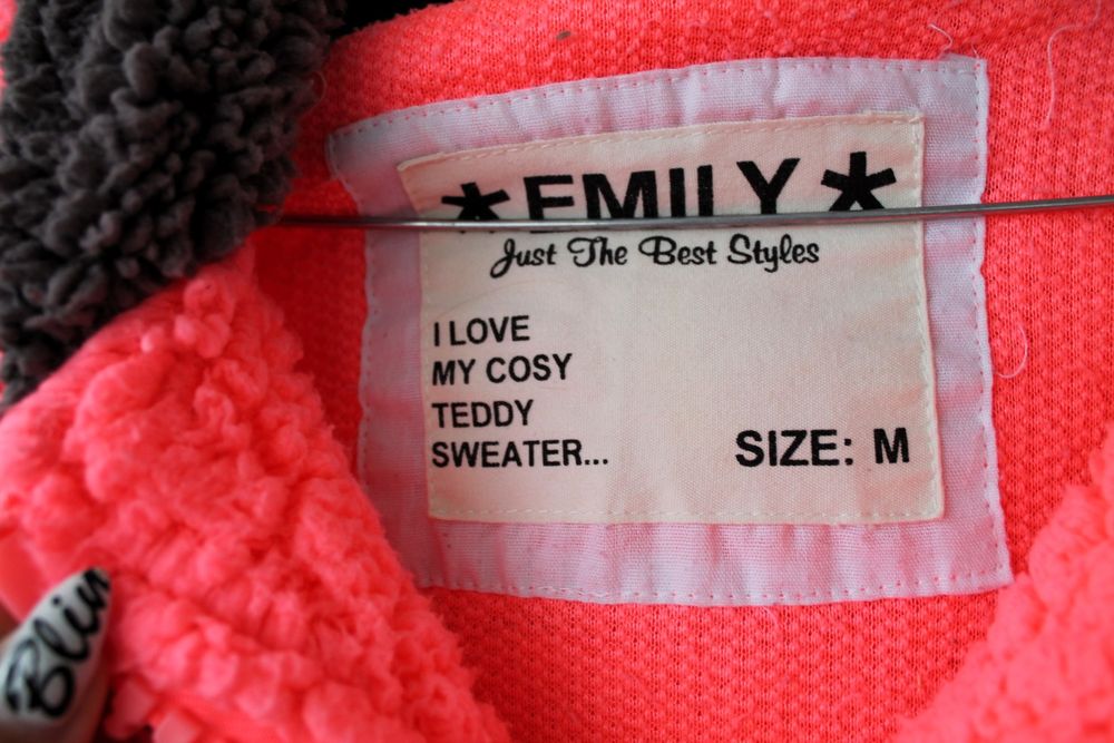 EMILY TEDDY SWEATER ROSA ★ Kuscheljacke (Gebraucht) in Hüttwilen für ...