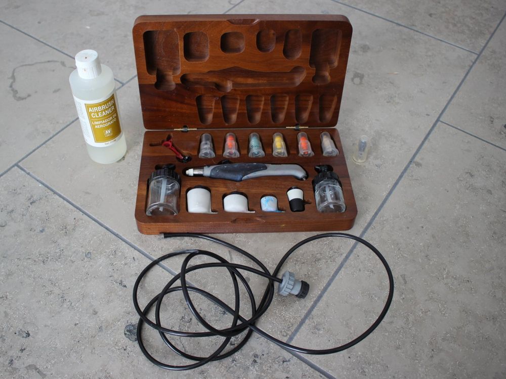 Airbrush Set Testors Aztek A470 Deluxe (Gebraucht) in Zürich für CHF 92 ...