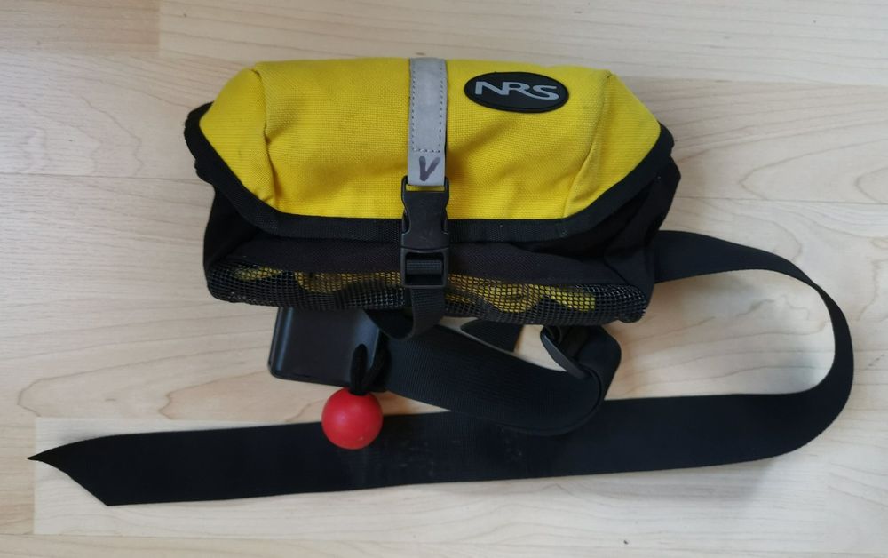 NRS Kayak Tow Line (Gebraucht) in Büren an der Aare für CHF 45 – mit ...