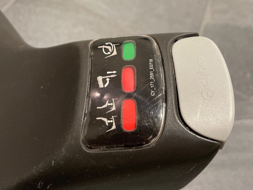 Cybex - Base Z Black-black (zweiter) | Kaufen auf Ricardo