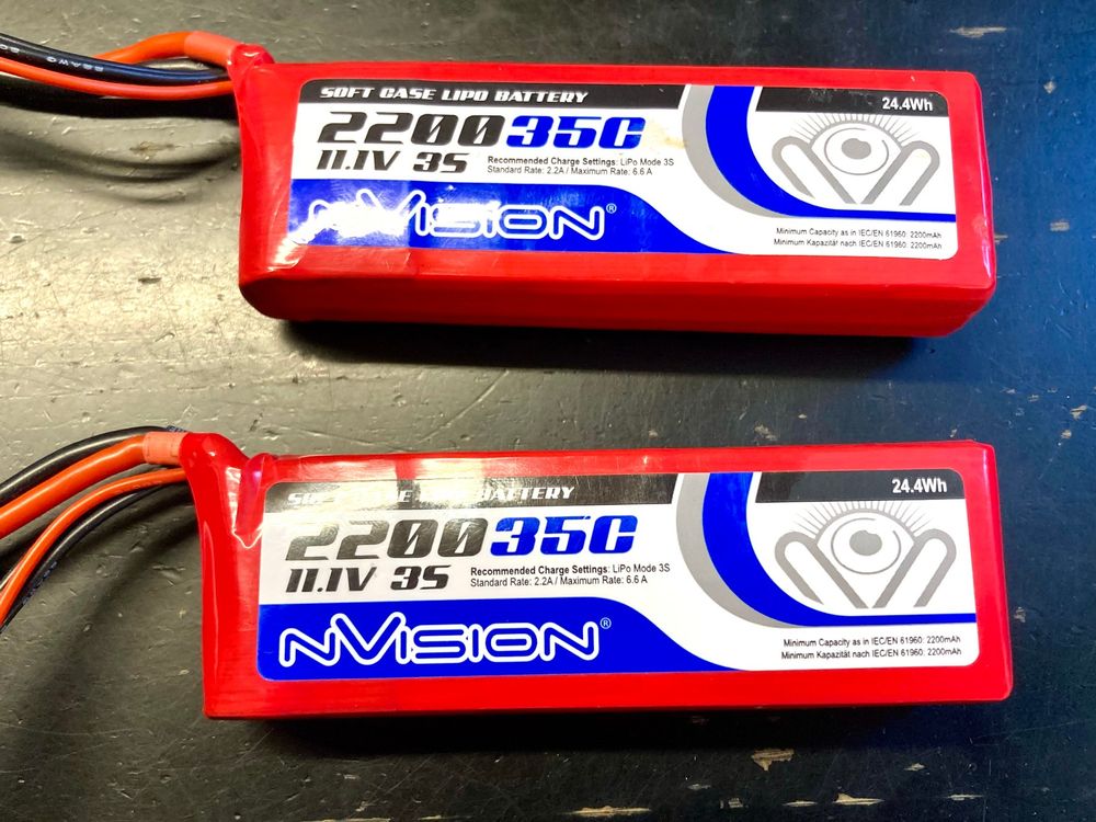 2x LiPo 2200mAh 3S 11.1V 35C (Gebraucht) in Trélex für CHF 29.5 – mit ...