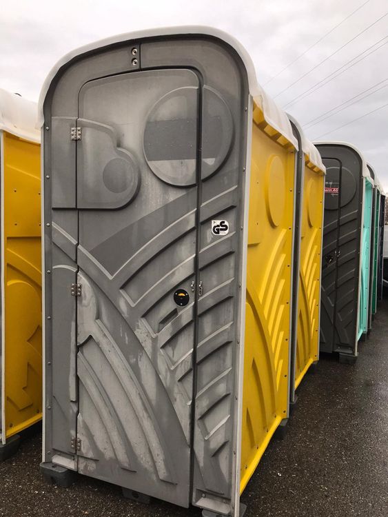 mobile WC Kabinen | Kaufen auf Ricardo