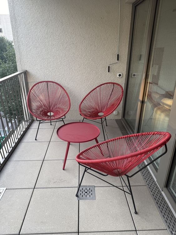 Giardimo Lab Stühle und Tisch Set Rot (Gebraucht) in Uster für CHF 50 ...