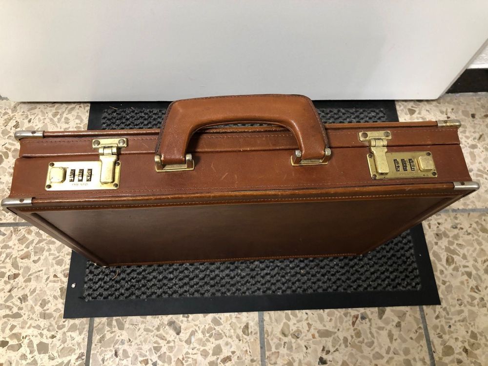 Akten koffer leder (Gebraucht) in Reinach AG für CHF 35 – mit Lieferung ...