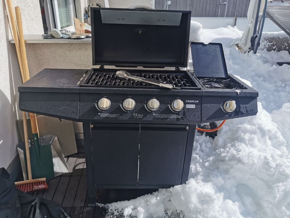Gasgrill 4 + 1 Brenner Grill Fireplus mit extra Platte BBQ | Kaufen auf ...