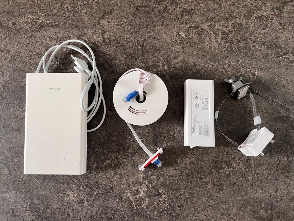 HUAWEI 5G CPE WIN H312-371 5G Outdoor Router (Gebraucht) in Meilen für ...