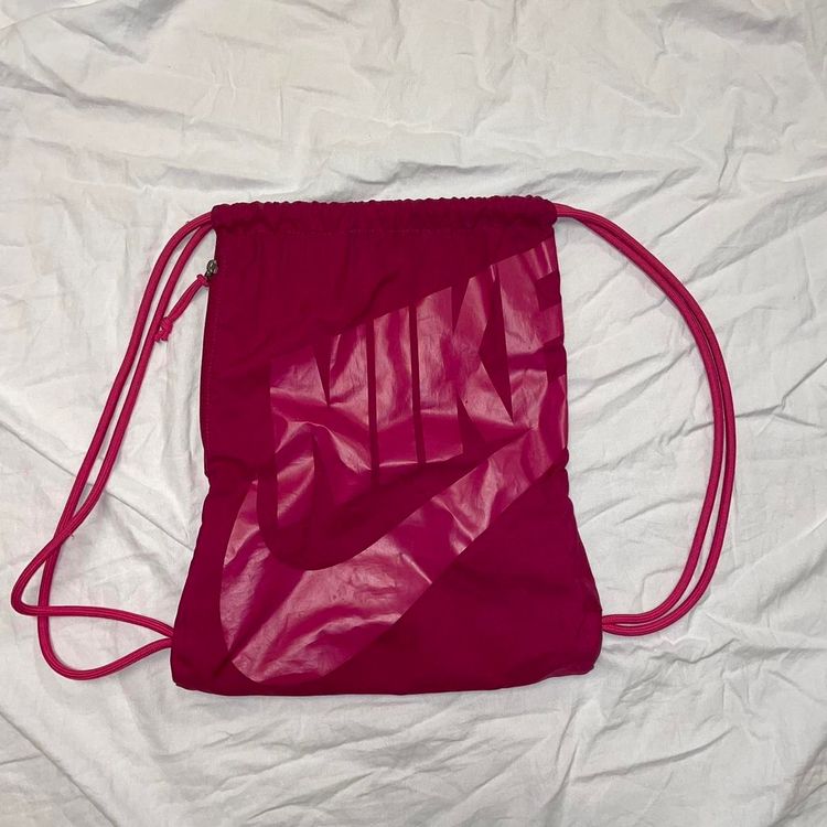 Pinker Nike Turnsack (Gebraucht) in Ennetbaden für CHF 1 – mit ...