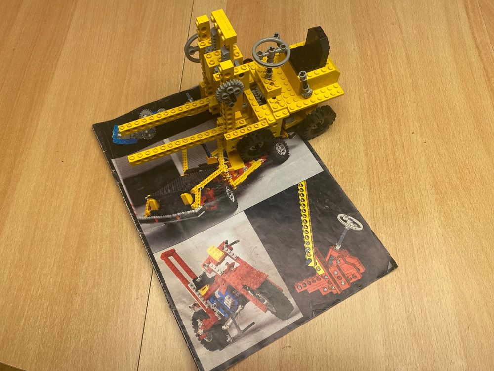 Lego 850 - Fork Lift Truck - 1977 (D'occasion) à Essertines-Sur-Rolle ...