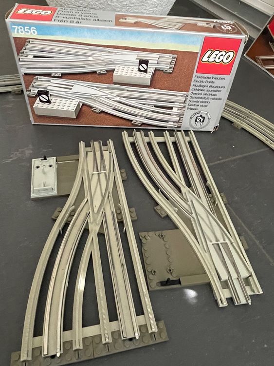Lego 7740 Elektrischer Zug und 7856 Elektrische Weichen V12 | Kaufen ...