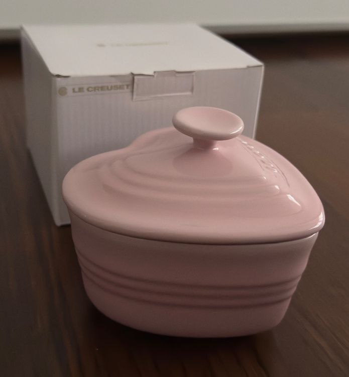 Le Creuset - Herzform (Neu und originalverpackt) in Zürich für CHF 28 – mit Lieferung auf ...
