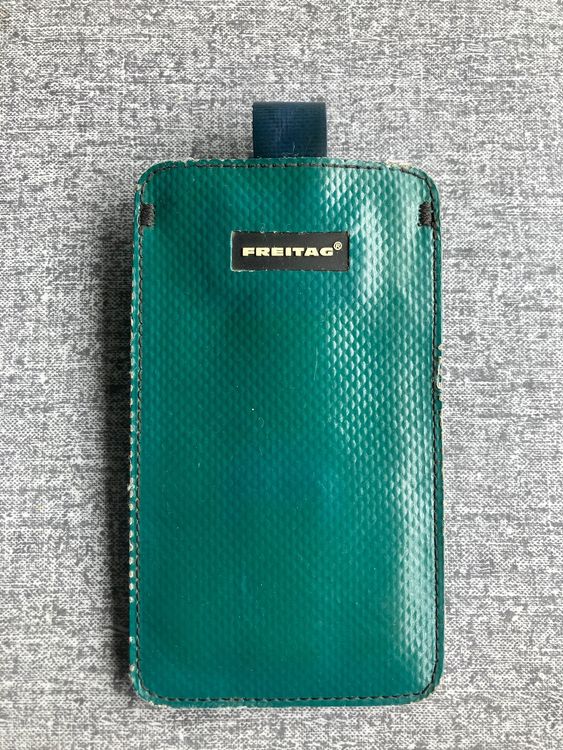 Freitag CASE FOR IPHONE, Grösse 8,6 x 14,8 | Kaufen auf Ricardo