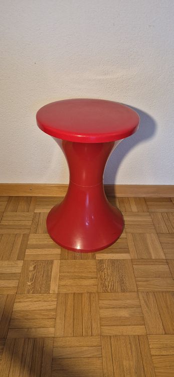 Tam Tam Roter Hocker (Gebraucht) in Solothurn für CHF 35 – nur Abholung auf Ricardo kaufen