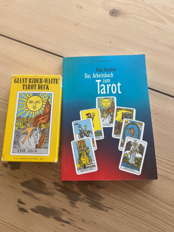 Buch und Tarot-Karten: Das Arbeitsbuch zum Tarot | Kaufen auf Ricardo Buch und Tarot-Karten: Das Arbeitsbuch zum Tarot | Kaufen auf Ricardo