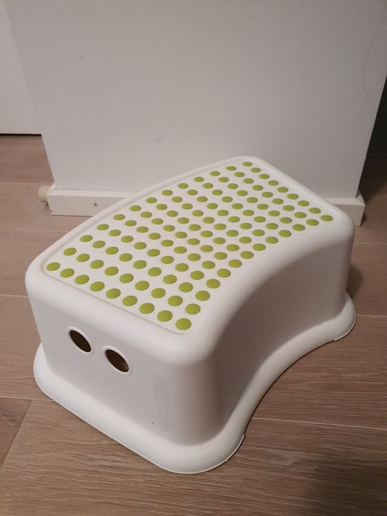 IKEA Kinderhocker (Gebraucht) in Wilen b. Wollerau für CHF 1 – mit ...