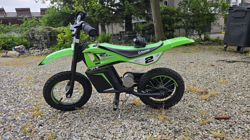 Moto cross électrique Razor MX650 - verte et noire! (Gebraucht) in ...