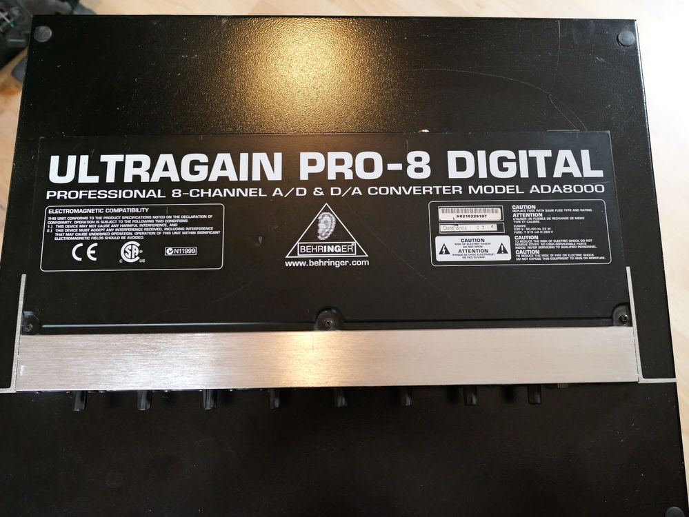Behringer Pro-8 ADA800 Ultragain 8 Channel Preamp (Gebraucht) in ...