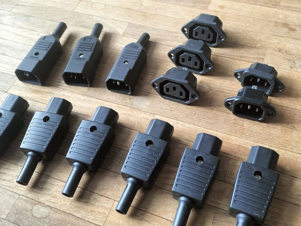 Geräte Strom Stecker und Steckdosen (Neu (gemäss Beschreibung)) in ...