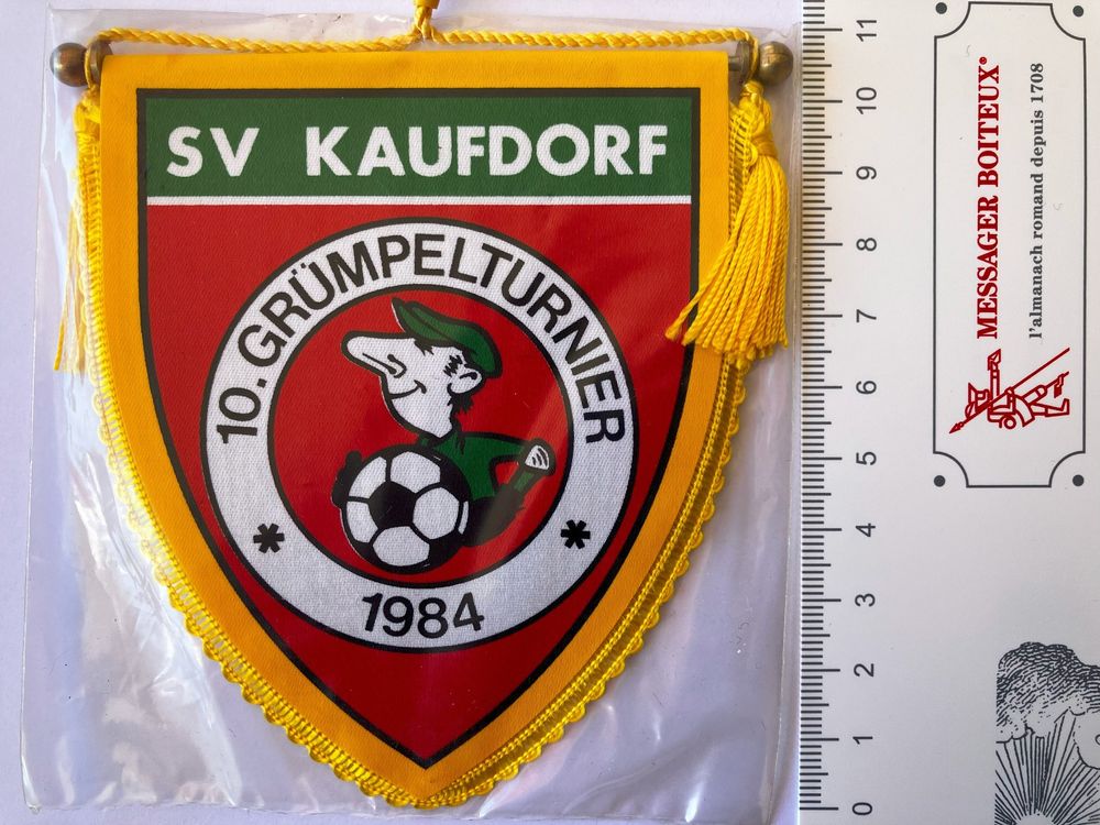 Vintage Fanion/Wimpel SV KAUFDORF 10. GRÜMPELTURNIER 1984 (Neu und originalverpackt) in Gland ...