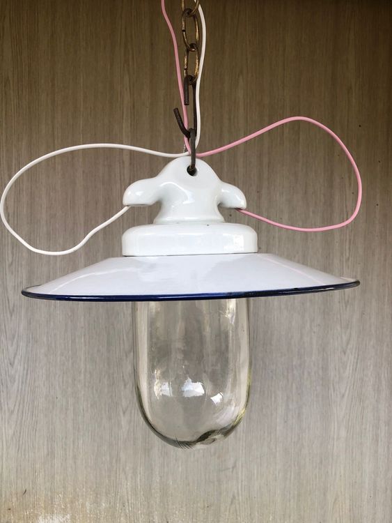 Stalllampe mit Glas und Emailschirm | Kaufen auf Ricardo