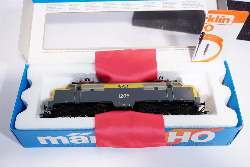 8∂ Märklin 3055 NS E-Lok 1205 graugelb | Kaufen auf Ricardo