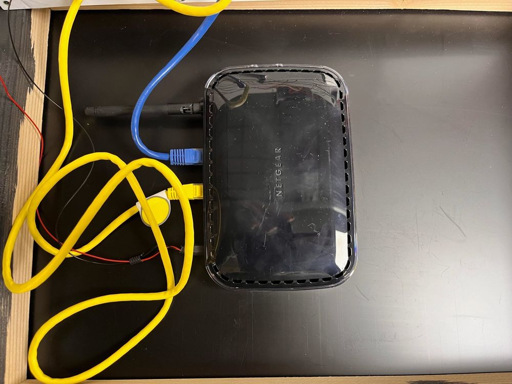 Loxone Musterkoffer + Miniserver & Extensions (Gebraucht) in für CHF 650 – mit Lieferung auf ...