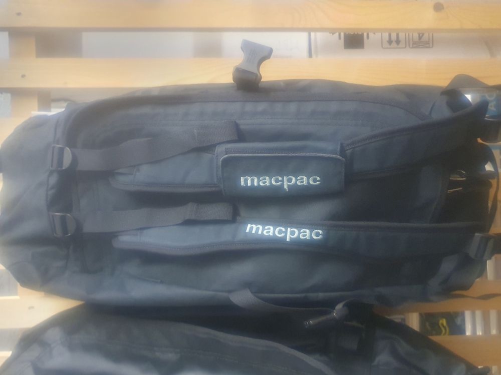MacPac Duffel 30 L (Gebraucht) in Basel für CHF 38 – mit Lieferung auf ...