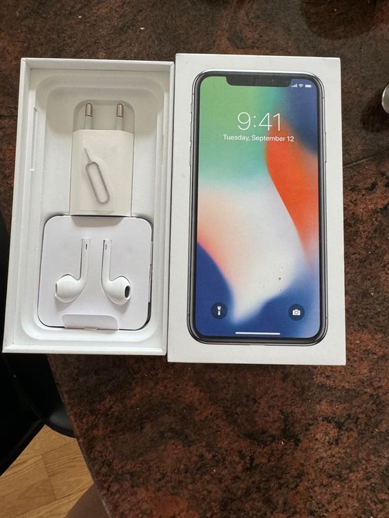 IPhone X. Box bestückt | Kaufen auf Ricardo