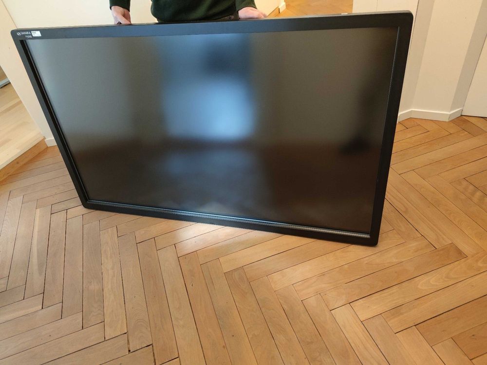 70" Sahara Clevertouch Bildschirm | Kaufen auf Ricardo