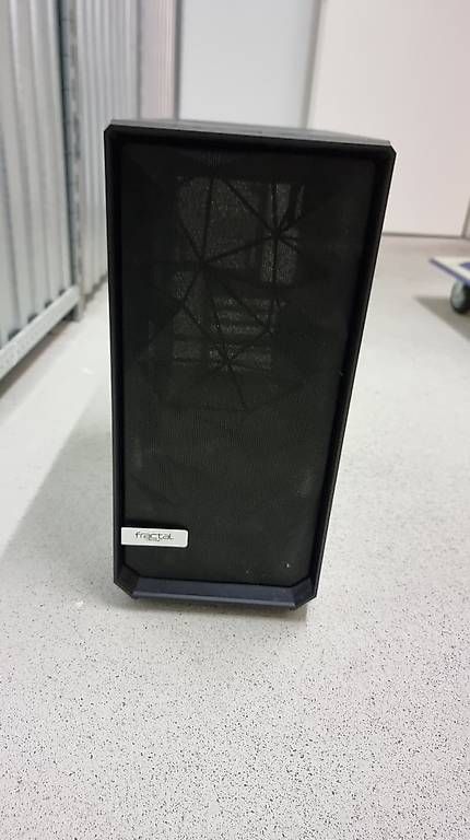 Case Fractal Design Meshify (Gebraucht) in Pregassona für CHF 45.45 – nur Abholung auf Ricardo ...