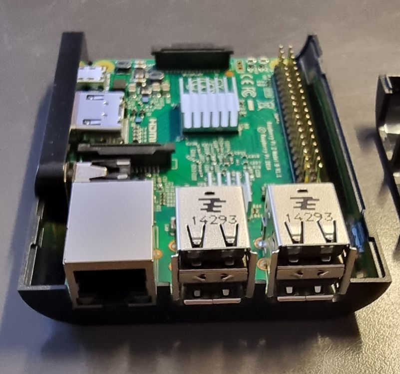 Raspberry Pi 2 Model B v1.1 inkl. Gehäuse | Kaufen auf Ricardo