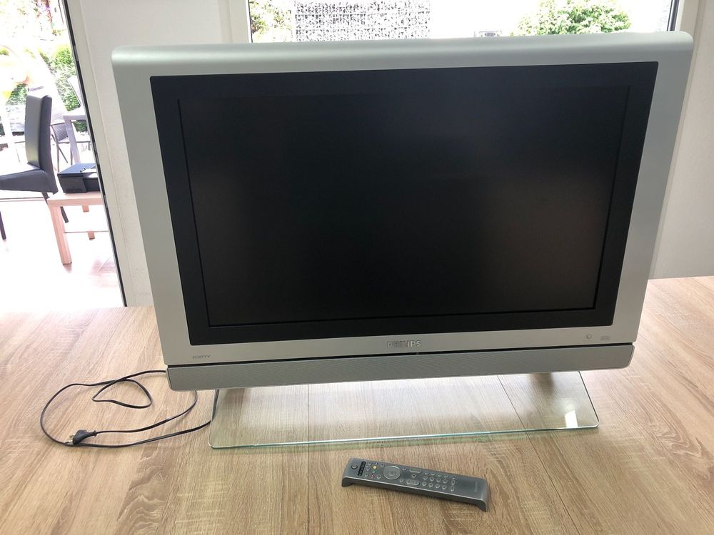 Philips Flat TV 80cm ab 1.- (Gebraucht) in Emmen für CHF 15 – nur ...