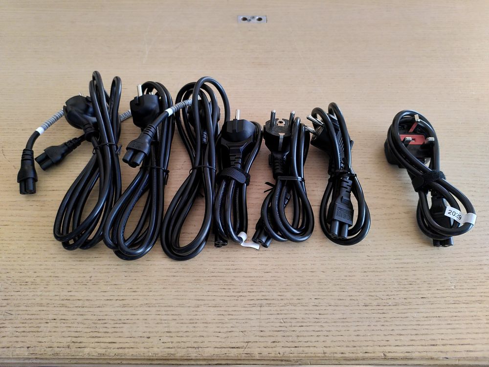 Netzkabel Schuko-Stecker (6 Stk.) & Stecker Typ G (1 Stk.) | Kaufen auf ... Netzkabel Schuko-Stecker (6 Stk.) & Stecker Typ G (1 Stk.) | Kaufen auf ...