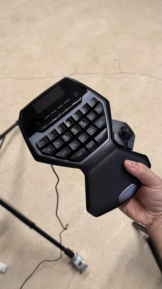 Logitech G13 Gameboard – programmierbares Gaming Keypad – fu (Gebraucht ...